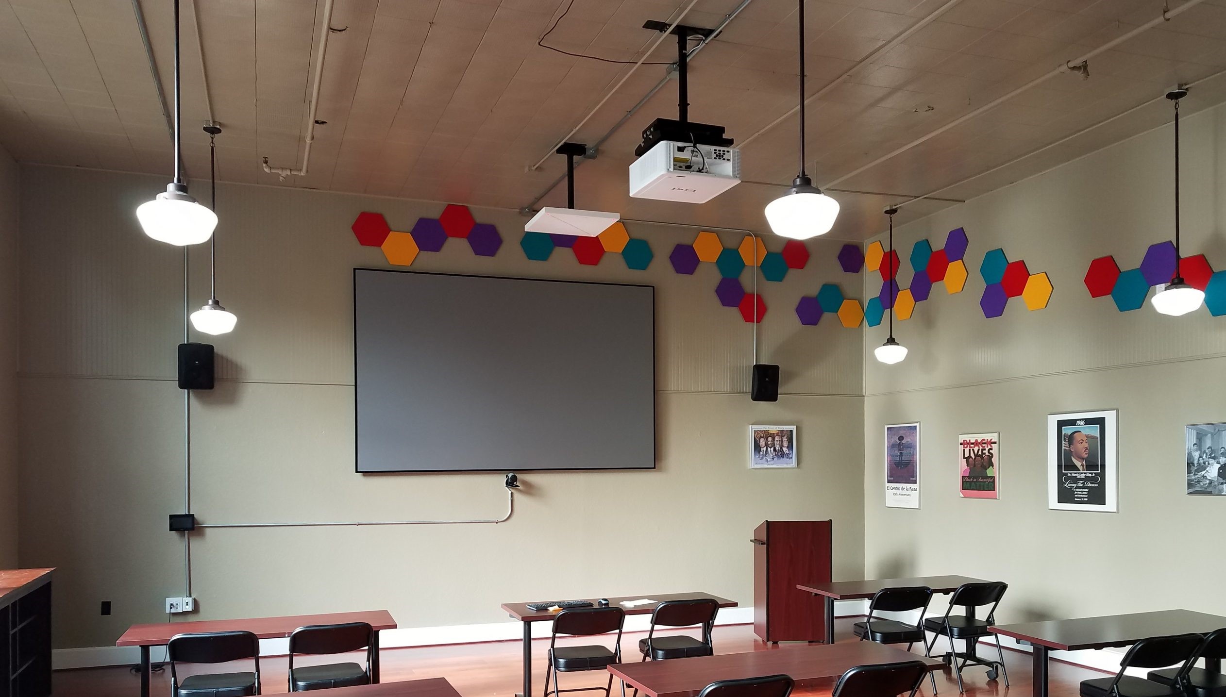 El Centro de la Raza and Comcast Launch Seattle WiFi Zone and Digital ...