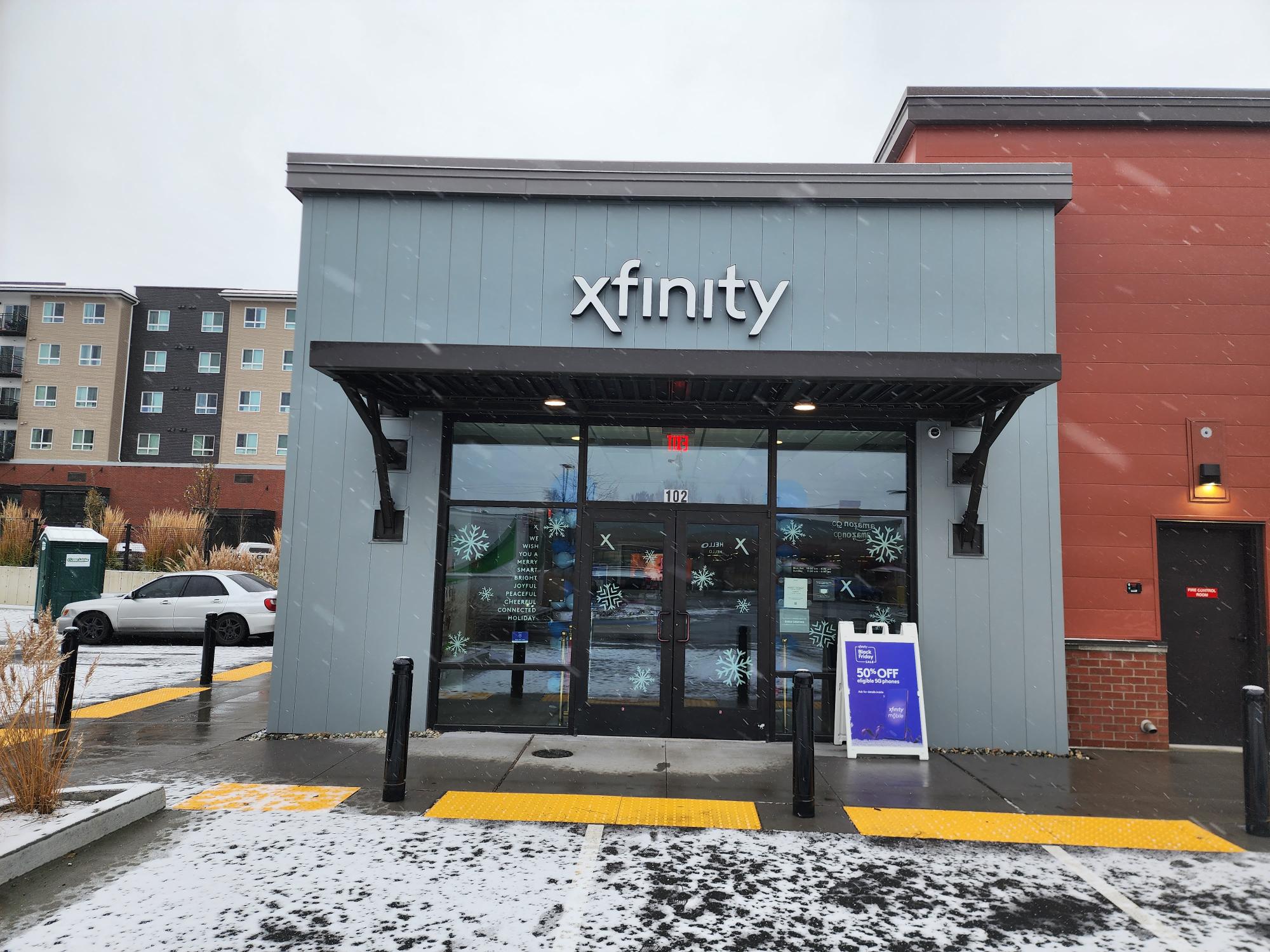Comcast Opens New Xfinity Store in Mill Creek | Comcast Washington